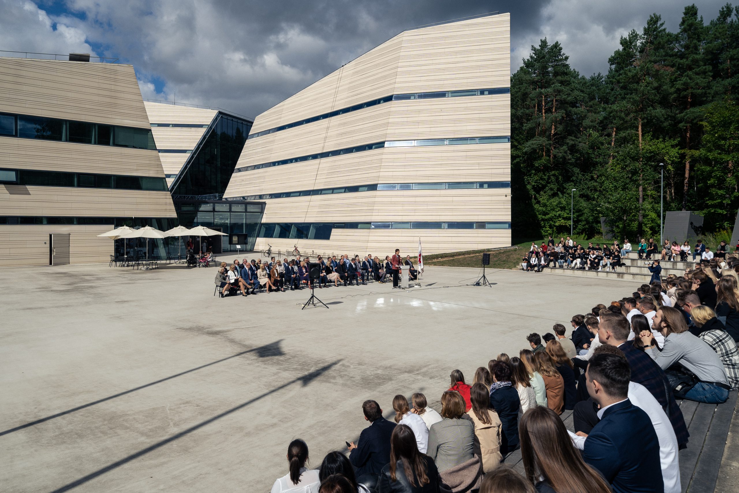 VU Teisės fakultete iškilmingai pradėti naujieji mokslo metai ...